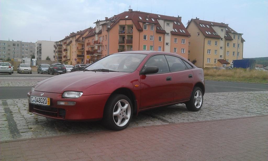 Mazda 323 technical specifications and fuel economy